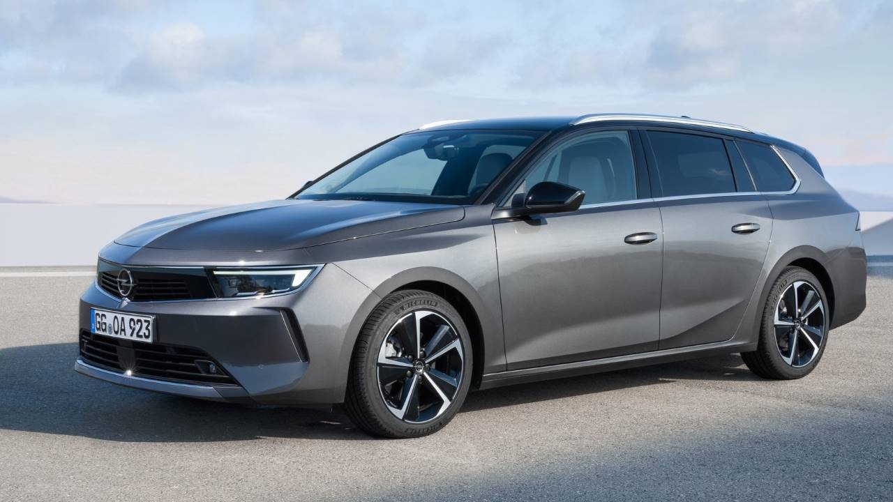 Recall: Opel Astra (2024 - 2025) fire, fuel